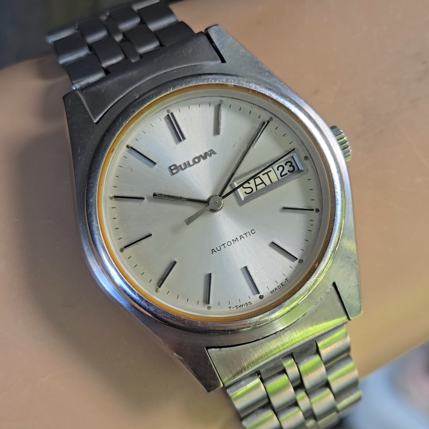 Vintage BULOVA men's automatic watch day/date swiss made 1977 | eBay