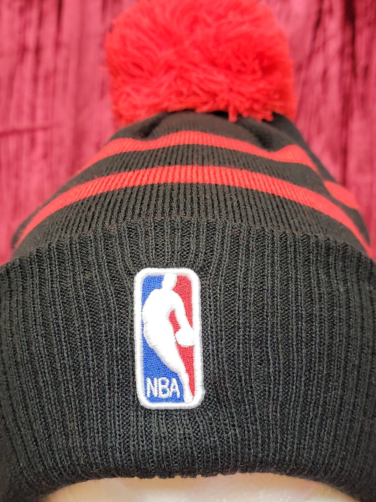 nwt New Era NBA Basketball Chicago Bulls Knit Hat Pom Beanie winter ski ...