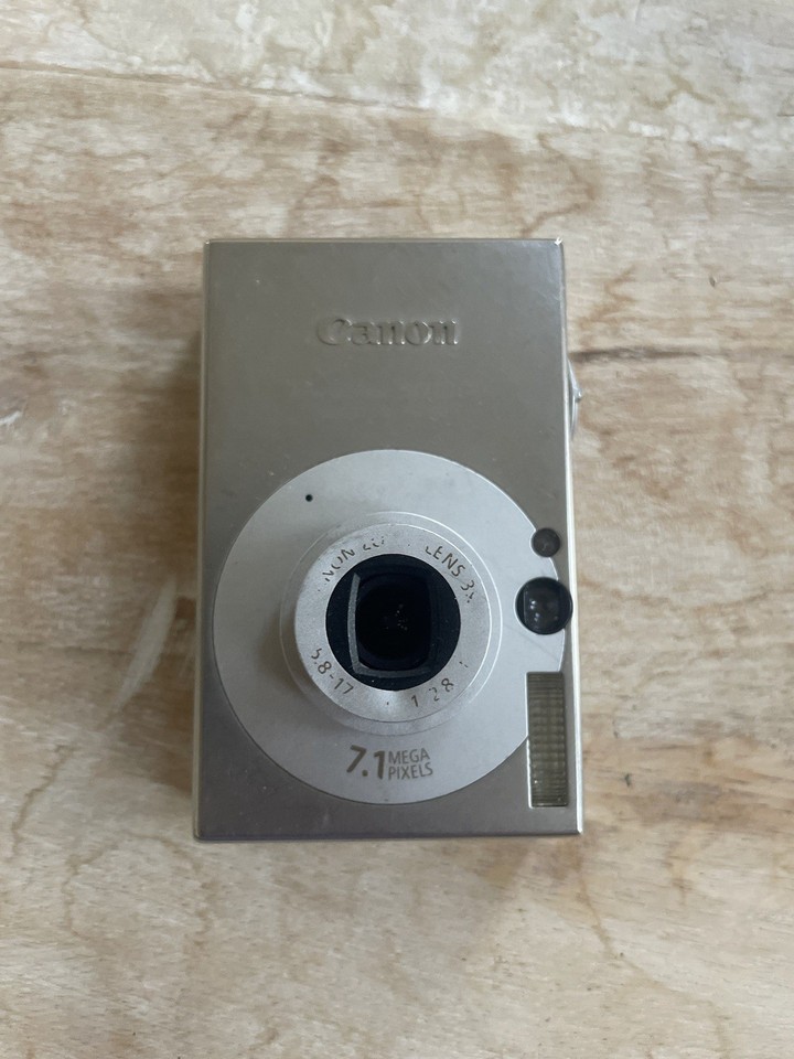 Canon PowerShot SD1000 Digital Elph 7.1MP Digital Camera dust on sensor ...