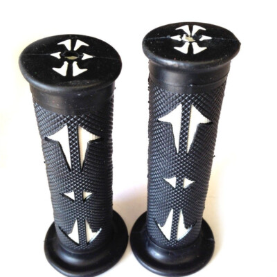 7/8" 22mm White Hand Grips For Sport Dirt Offroad (Aprilla BMW Ducati ...