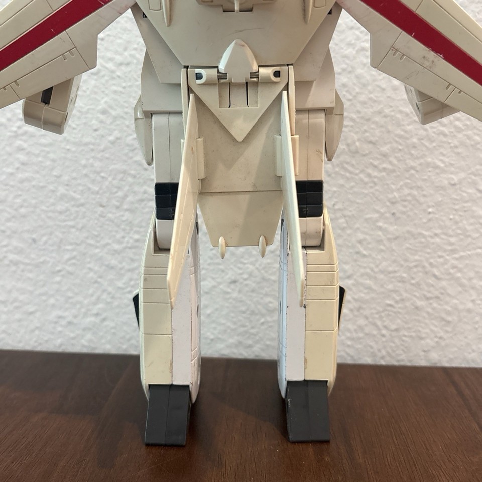 Vintage 1984 Transformer G1 Jetfire Autobot Jet Action Figure Hasbro ...