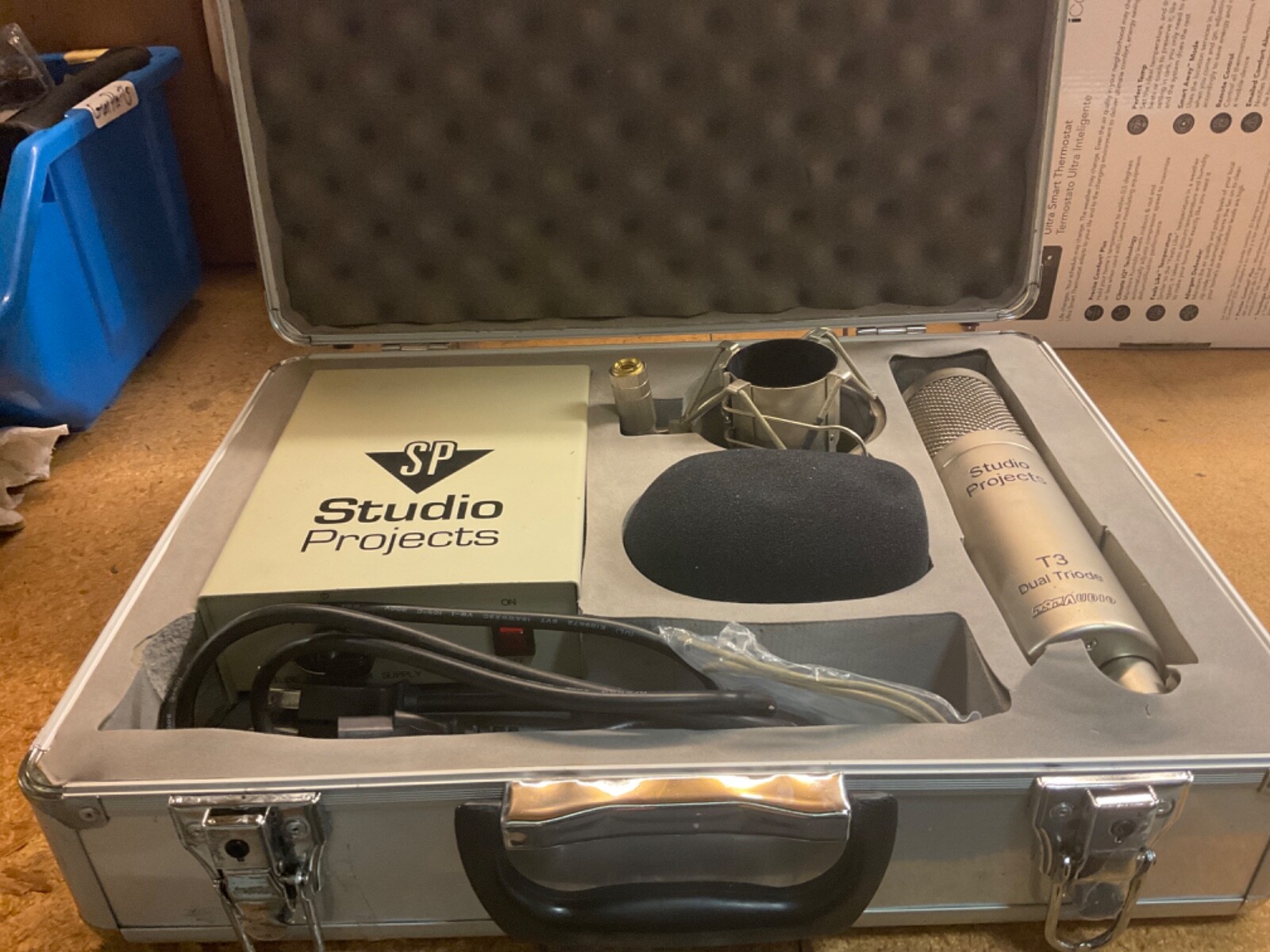 Studio Projects T3 Dual Triode Condenser Professional Tube Microphone ...