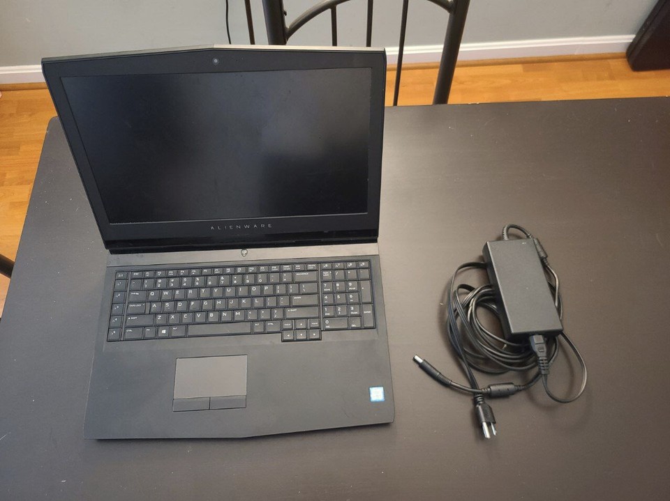 Alienware M17 R4 Gaming Laptop 16GB 512GB SSD NVIDIA T1000 | eBay