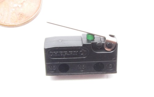 3+X+Cherry+Db3+Micro+Switch+NC+No+0.1a+125v+250v+AC+Momentary+Lever ...