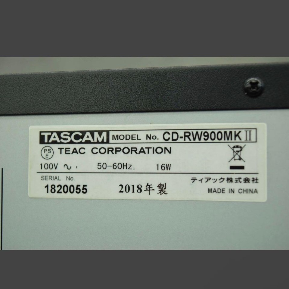 used TASCAM CD-RW900MKII Professional CD Recorder Player Rack Mountable ...