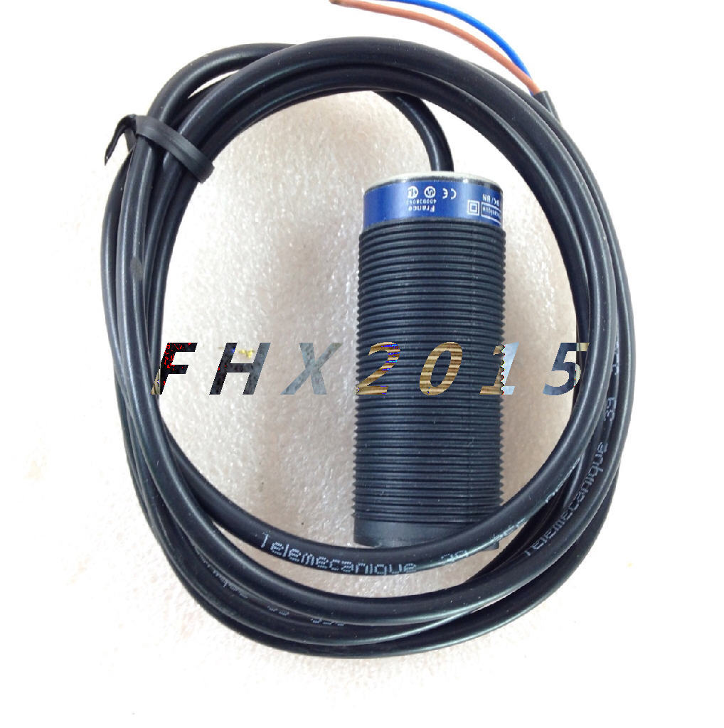 Telemecanique proximity switch XS4P30MA230 | eBay