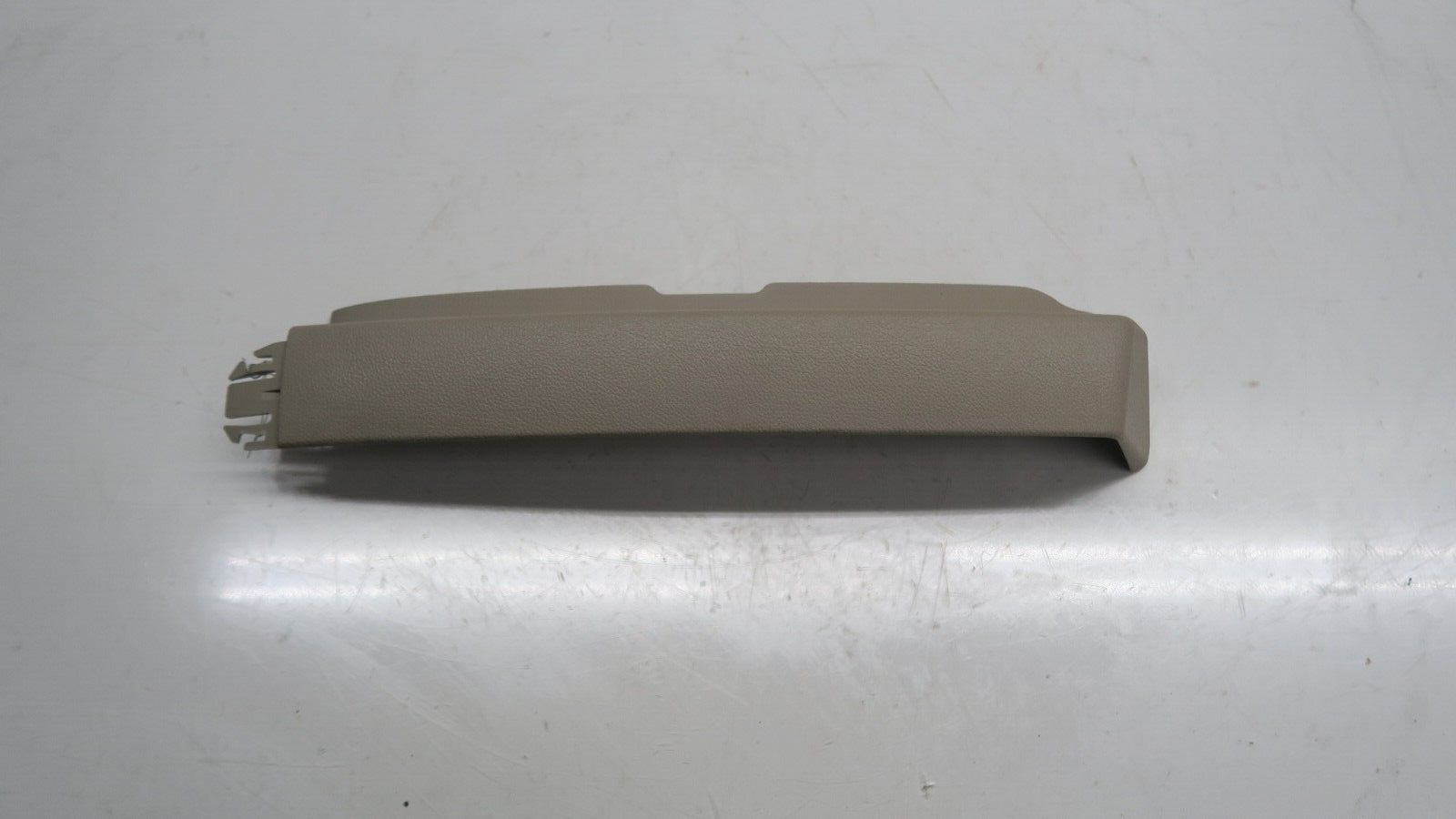 2014-2019 Cadillac XTS OEM Right Front Seat Track Cover Trim L0252915 ...