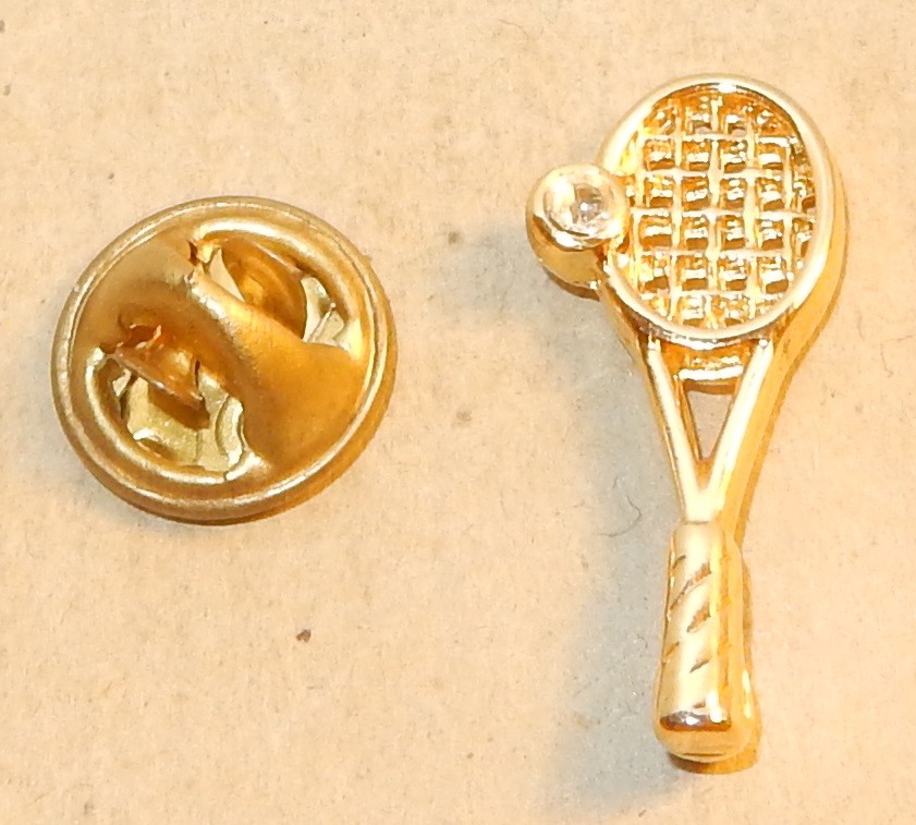 PIN'S METAL 3D LA RAQUETTE DE TENNIS AVEC SA BALLE ROLAND GARROS | eBay