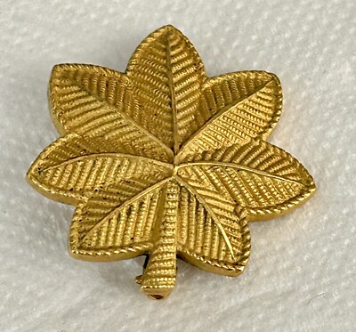 Original Vintage WW II U.S. Army Major Gold Oak Leaf Pin | eBay