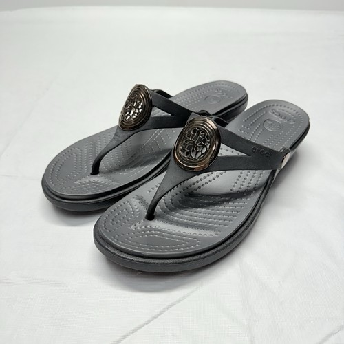 Crocs Sanrah Silver Beveled Circle Wedge Sandal Thong Flip Flops Womens ...