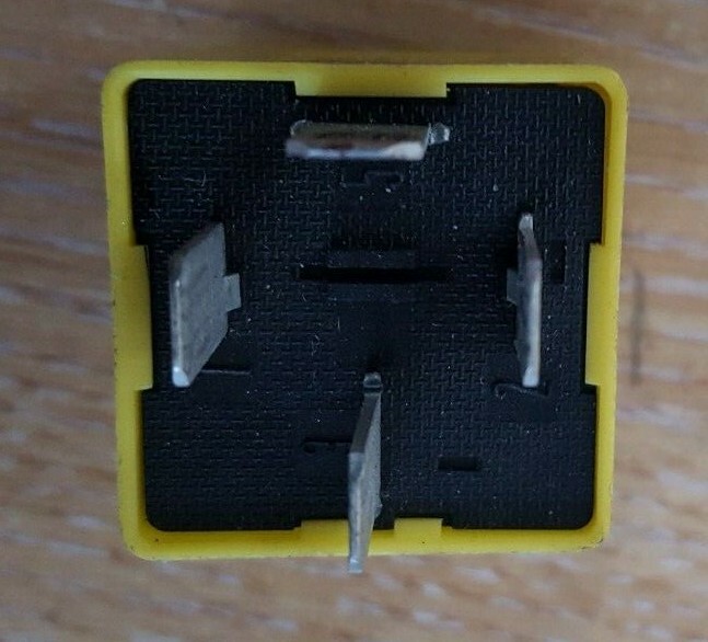RANGE ROVER P38 MG & LDV Yellow Relay AMR 2548 Siemens, V 23136 B4-X7 ...