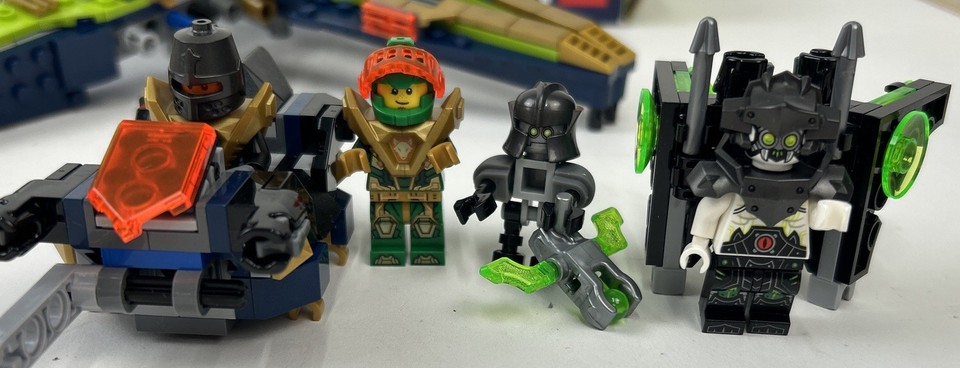 LEGO NEXO KNIGHTS: Aaron's X-bow 72005 w/Manuals and Figures sold as ...