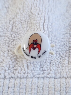 (1) 1989 5/8" Streamline Warner Bros Looney Tunes Yosemite Sam Plastic ...