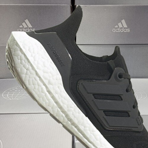 NEW Adidas ULTRABOOST 22 GX5591 Black Women Running Shoes | eBay