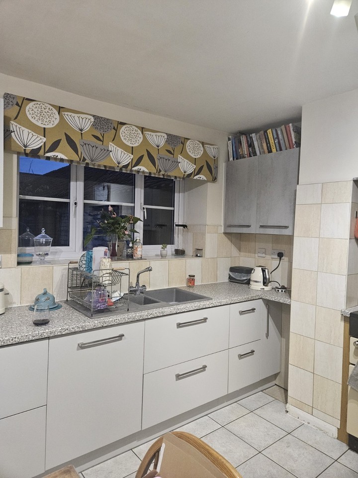 Second Hand Howdens Kitchen | eBay UK