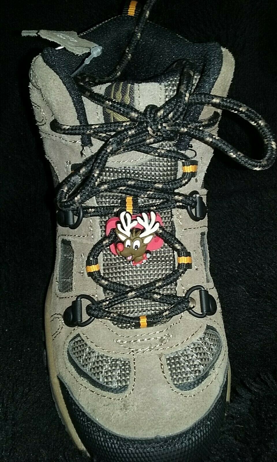 Two Shoelace Adapters / holder for Jibbitz Crocs Charms in Sneakers ...