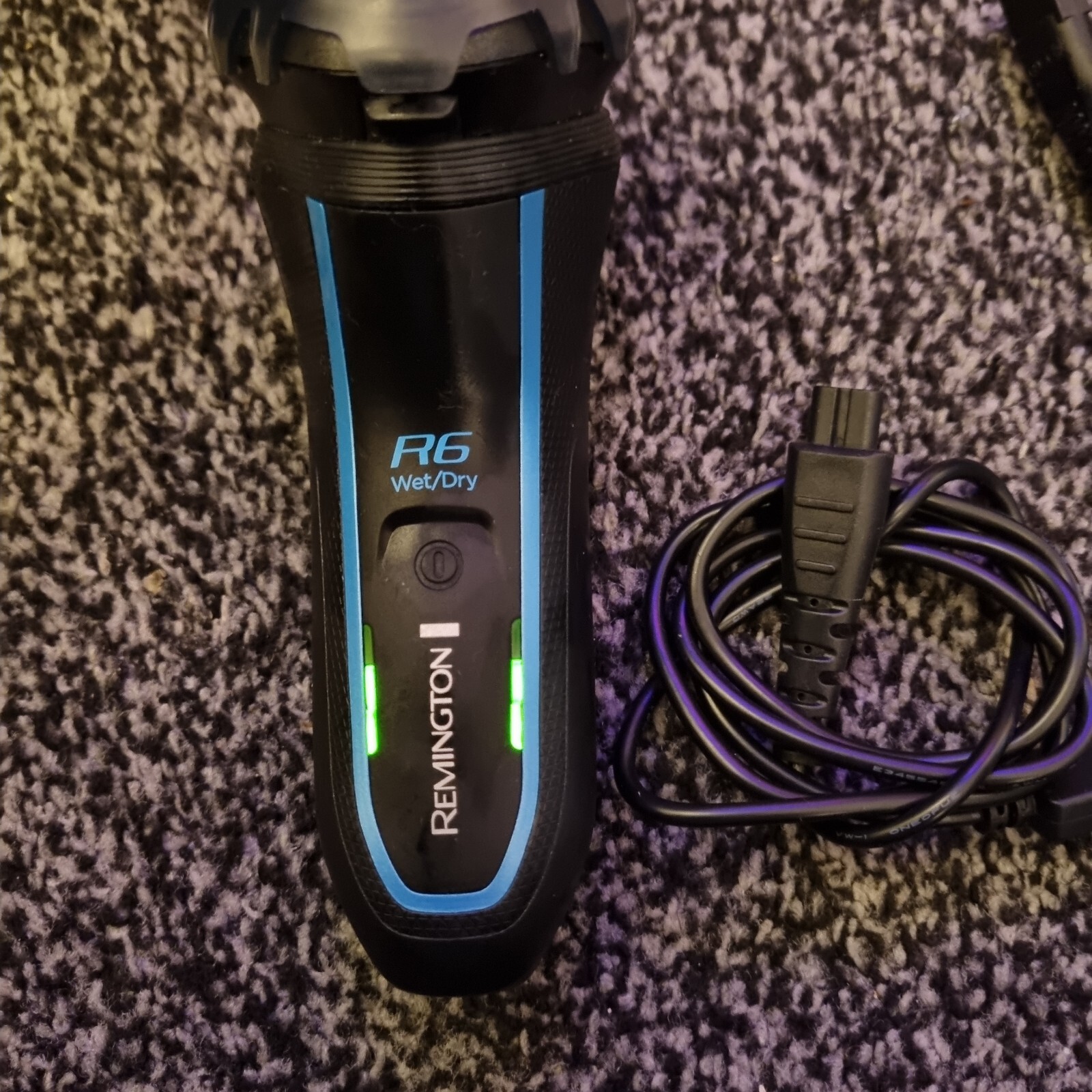 Remington R6000 Wireless Rechargeable Men's Electric Shaver ...