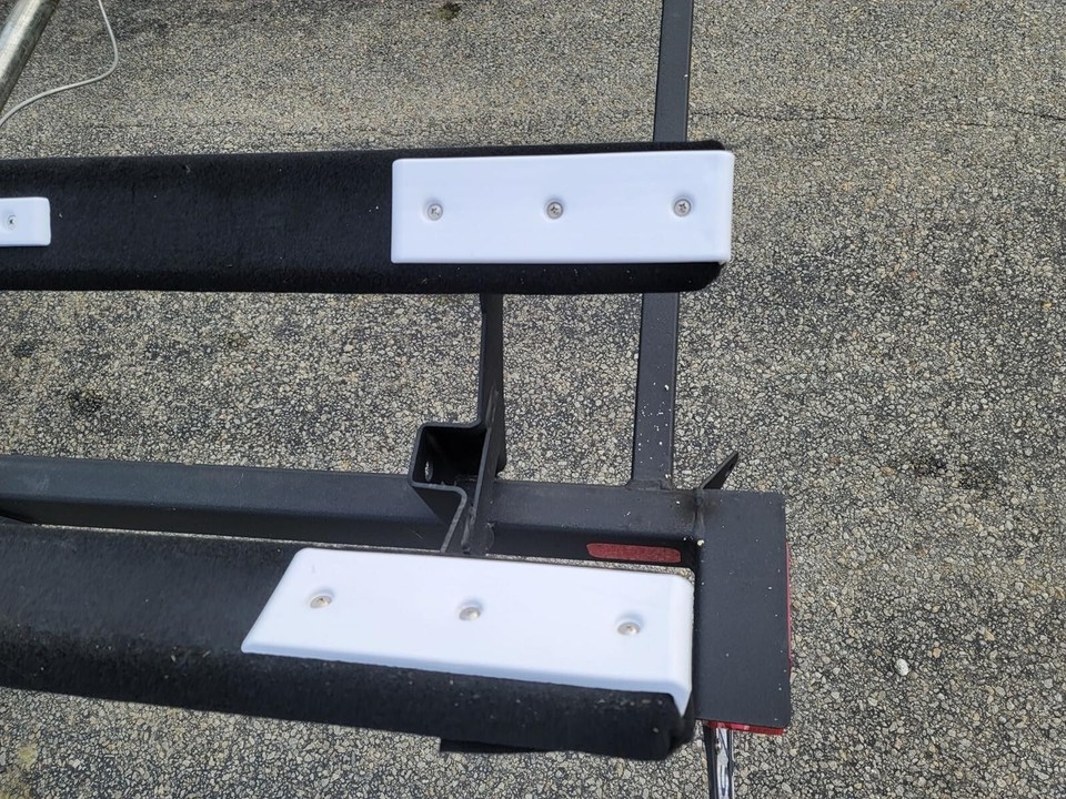 Slide Trailer Pads Bunk Glide Mount for Loading Unloading Fiberglass ...