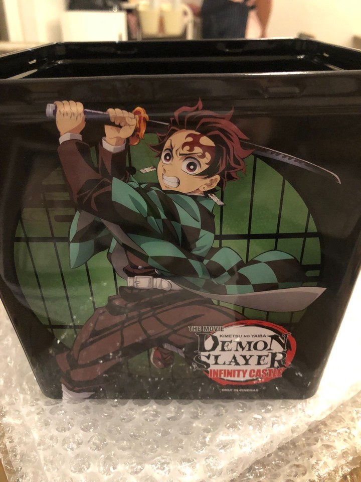 Demon Slayer Infinity Castle 130oz LED Popcorn Bucket 2025 SF – Minor ...