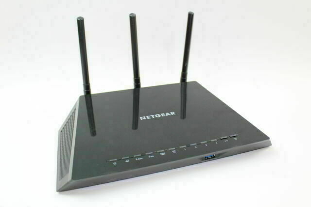 NETGEAR R6700 Nighthawk AC1750 Smart WiFi Router - R6700-100NAS ...