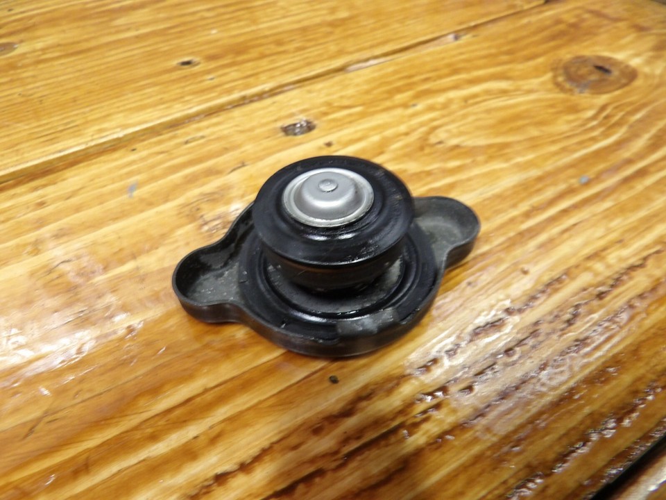 99-07 Suzuki Hayabusa GSX1300R RADIATOR TOP CAP LID 17730-08J00 | eBay