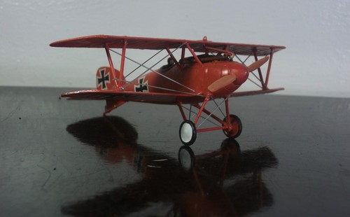 BUILT 1/72 WWI "RED BARON" MANFRED von RICHTHOFEN`s ALBATROSS D-III w ...