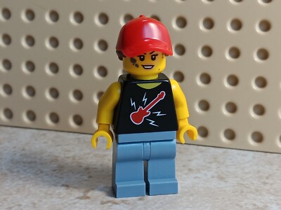 LEGO Female Minifigure Red Hat Concert World Shirt Dirty Face RED ...
