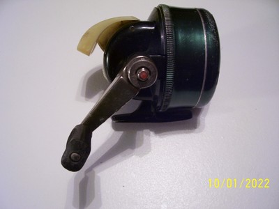 Casting Reels - Vintage Johnson Sabra Model