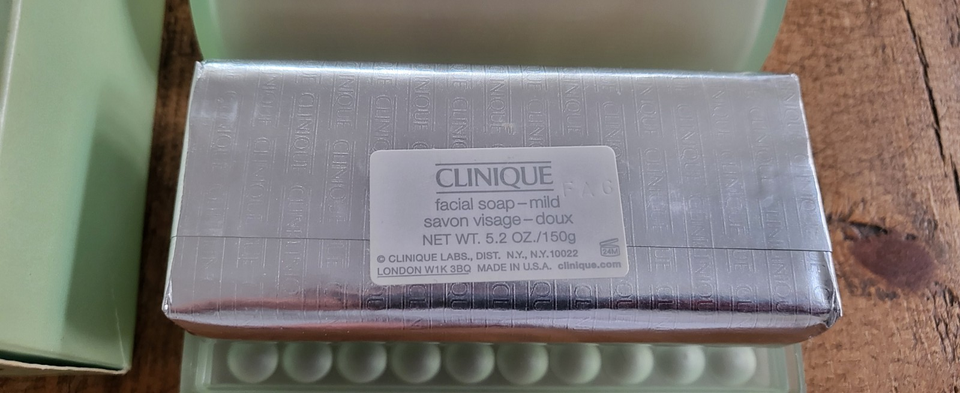 Clinique MILD Facial Soap Bar, dry combination skin 150g with DISH ...