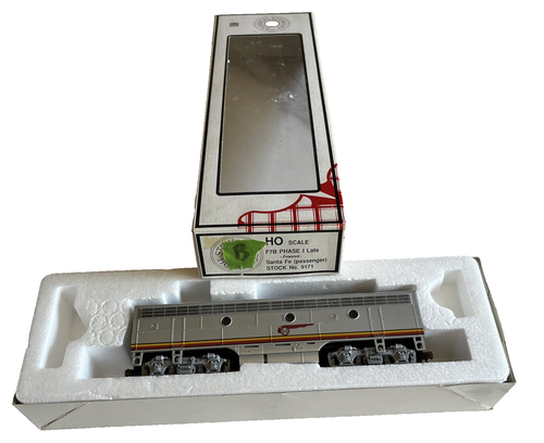 HO Stewart Hobbies 9171 Santa Fe F7B Powered Diesel Locomotive Engine ...