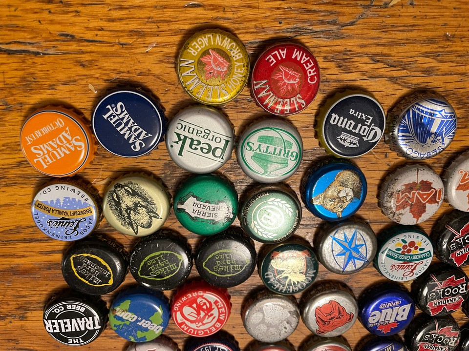 52 VTG beer bottle caps, Canadian Rocks cap w/body parts art,Gritty's ...
