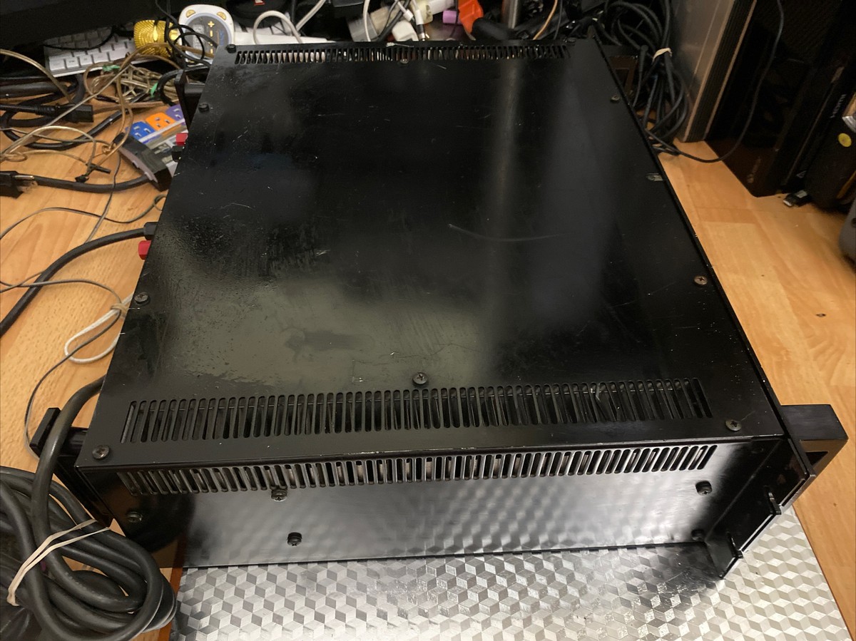 Yamaha P2250 Power Amplifier