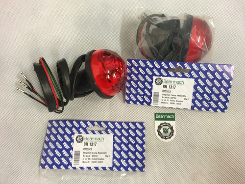 Land Rover Defender Pair of Rear Stop Brake Light Lamps(up to 94 ...