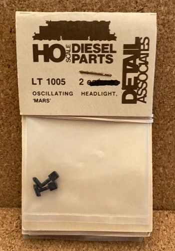 Details Associates 1005 OSCILLATING HEADLIGHT MARS HO Scale Model ...