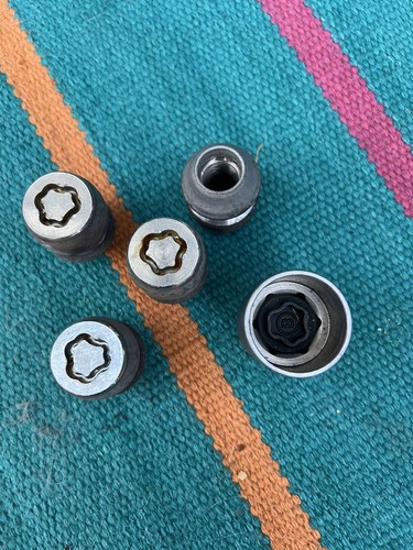 Jaguar F Pace 2018 Genuine OE Locking Nuts X 4 And Aftermarket Boss Key ...