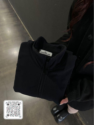 Stone Island Full Zip Sweatshirt Black M 22AW Used - Great Stone Island Full Zip Sweatshirt Black M 22AW Used - Great