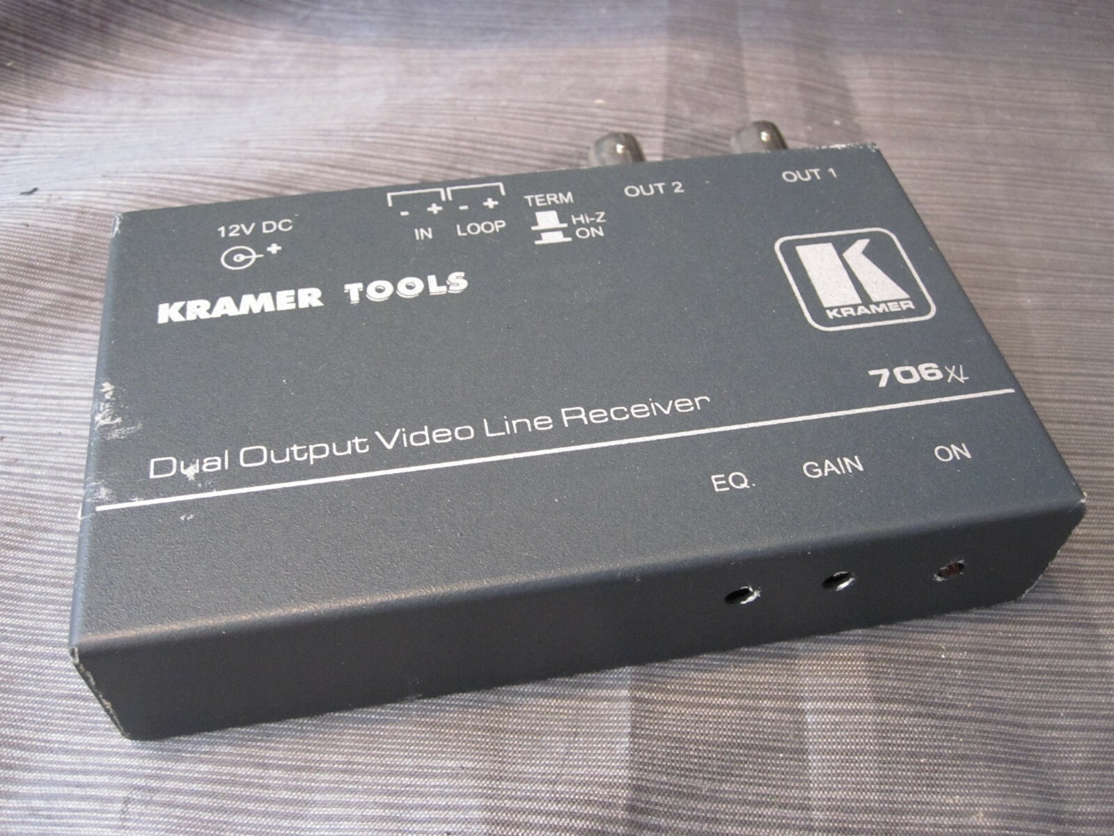 Kramer Tools Dual Output Video Line Receiver 706XL Twisted Pair to 2 ...