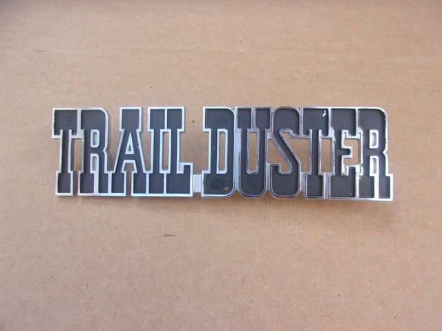 1974 75 76 77 78 79 80 Plymouth "TRAIL DUSTER" Emblem Nameplate NOS ...