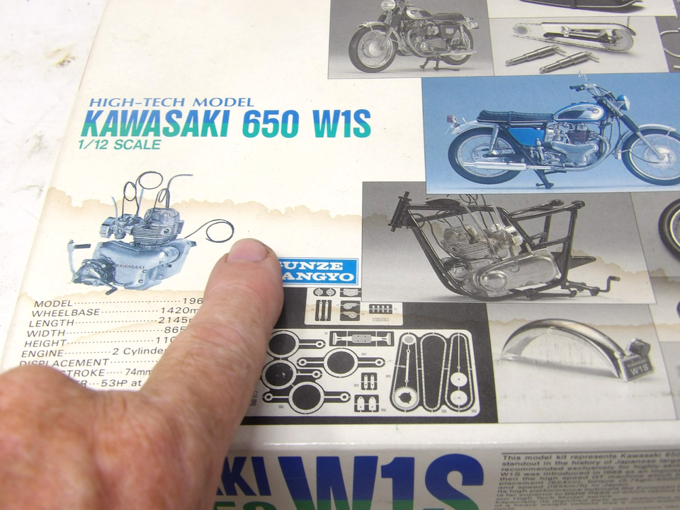 Kawasaki 650 W1S Gunze Sangyo 1/12 Scale Motorcycle Model Kit Classic ...