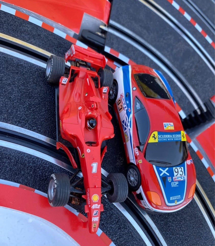 2009 SCX Compact GT Racing Ferrari Car Slot Track Box Set 1:43 Target ...