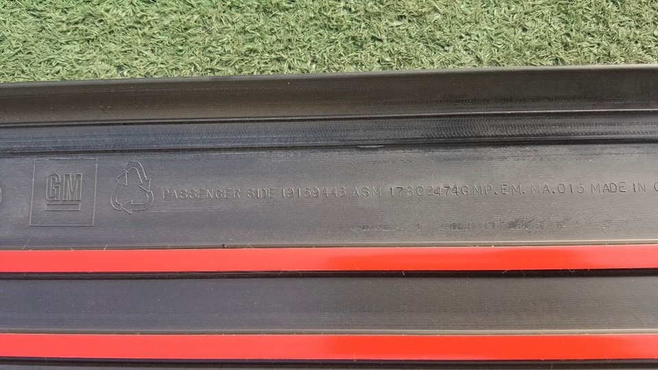 Factory OEM Standard Box Side Rail Protectors GMC Sierra Silverado ...