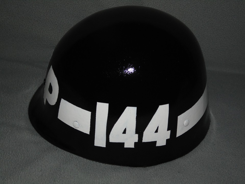 US M1 MP Military Police Helmet Liner 144th MP Co MACV Military ...