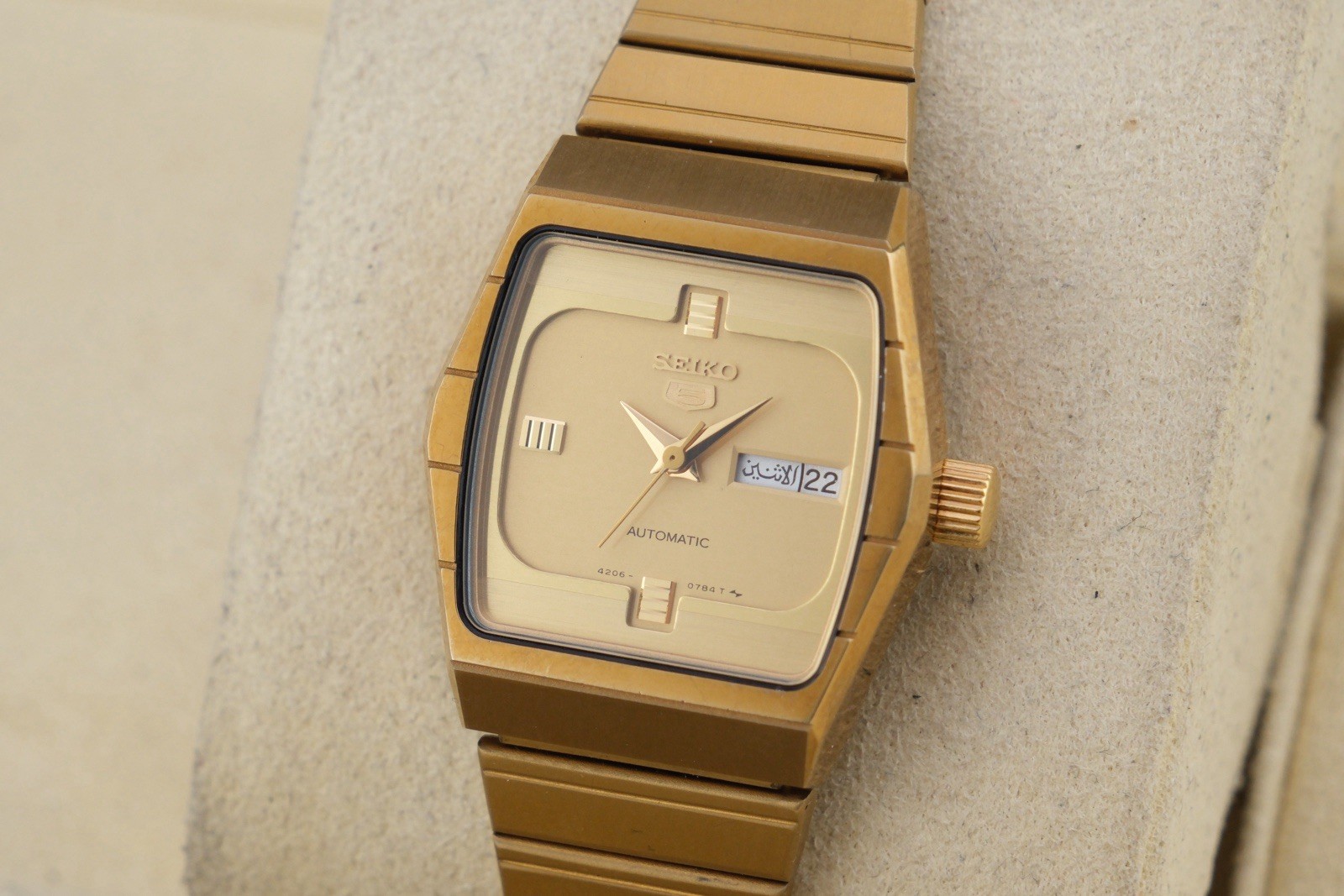 womens Seiko 5 Automatic Rectangular Watch. Dainty. M… - Gem