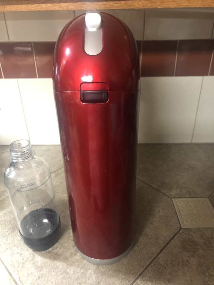 Sodastream FZ9001 Fizz Red Sparkling Water/ Soda Maker With Bottle No ...