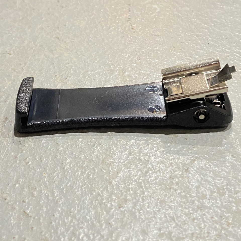 4 Pack Belt Clip Motorola XTS5000, XTS3000, XTS3500 Radios NTN8266 ...