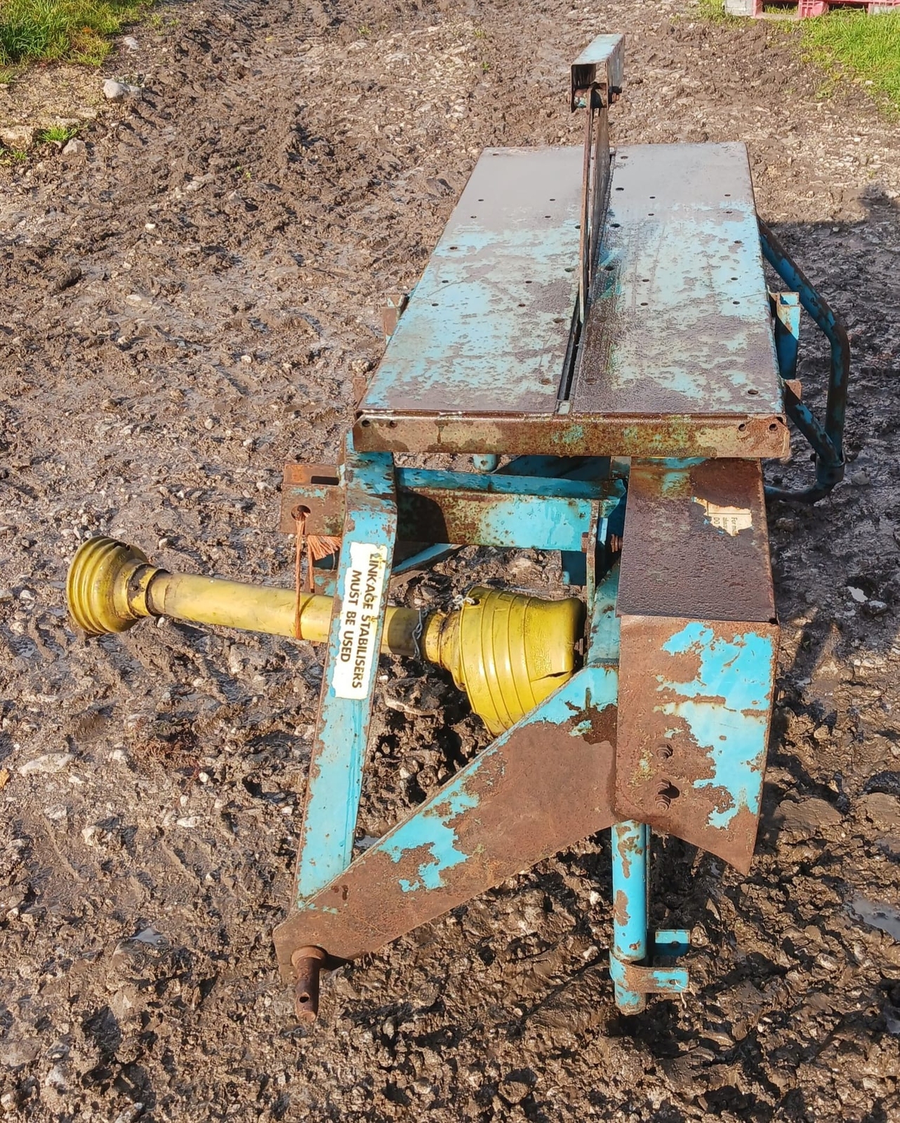 Kidd sliding table tractor 3pl mounted pto sawbench, mcconell, browns ...
