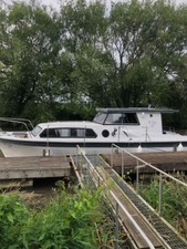 Cabin Cruiser Power Boats for sale | eBay