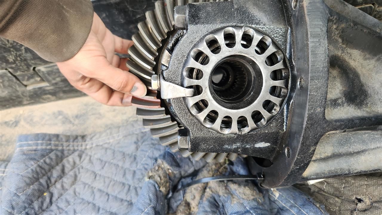 REAR DIFFERENTIAL CARRIER ASSEMBLY 2003-2004 TOYOTA 4 RUNNER | eBay