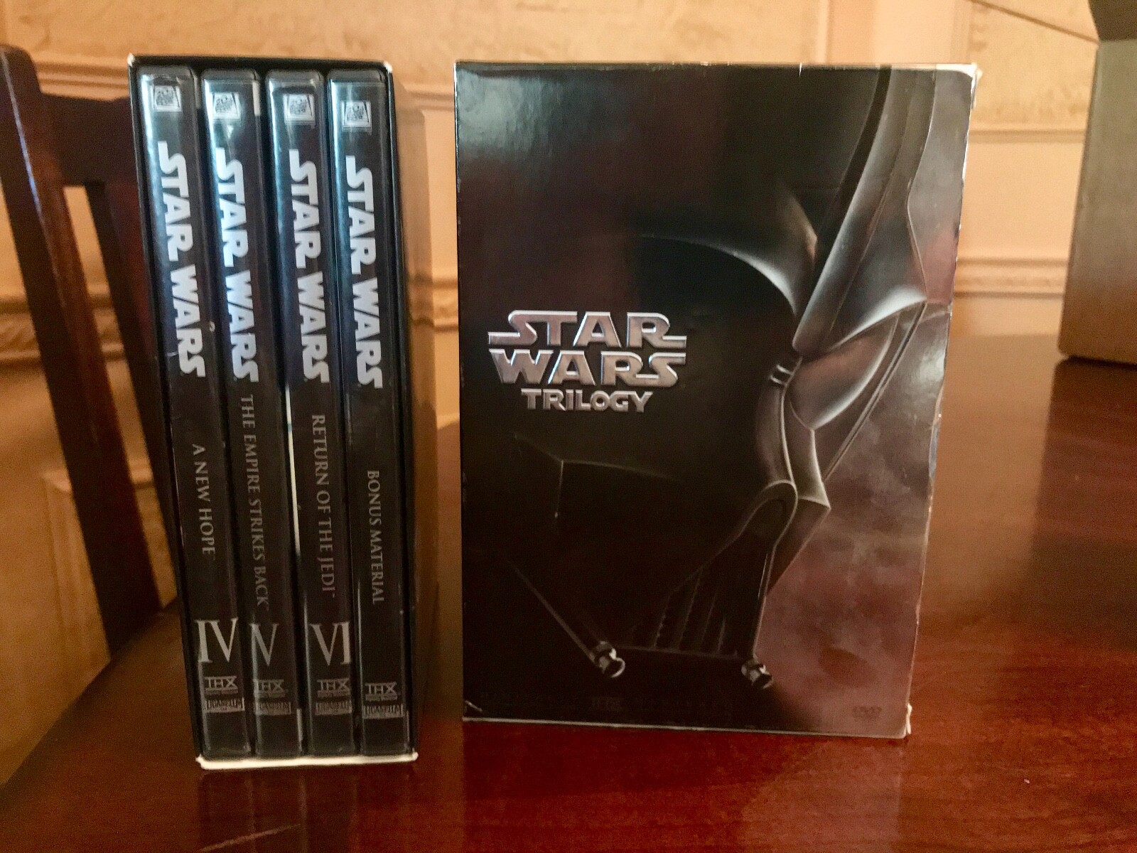 STAR WARS TRILOGY DVD BOX SET 4 DISCS A NEW HOPE, EMPIRE STRIKES BACK ...