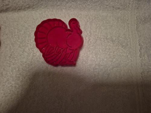 Vintage Red Flag, Birthday Cake, And Turkey Tupperware Cookie Cutters ...